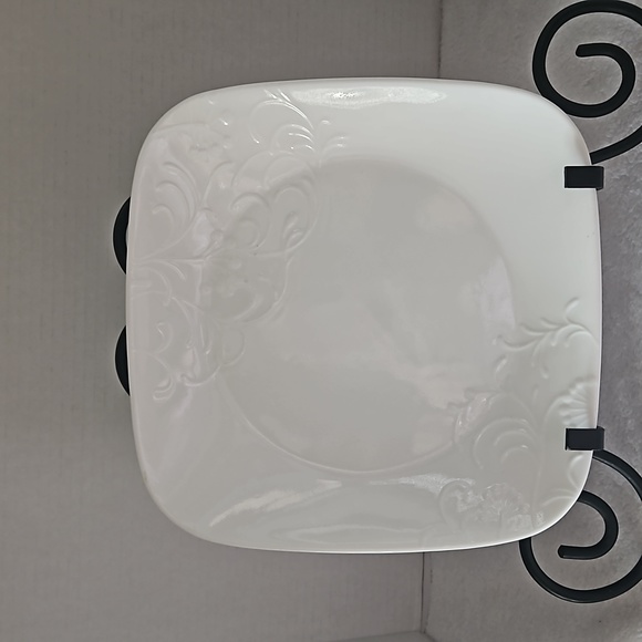 Corelle | Dining | Corelle Set Of 4 Square Luncheon Embossed Floral ...